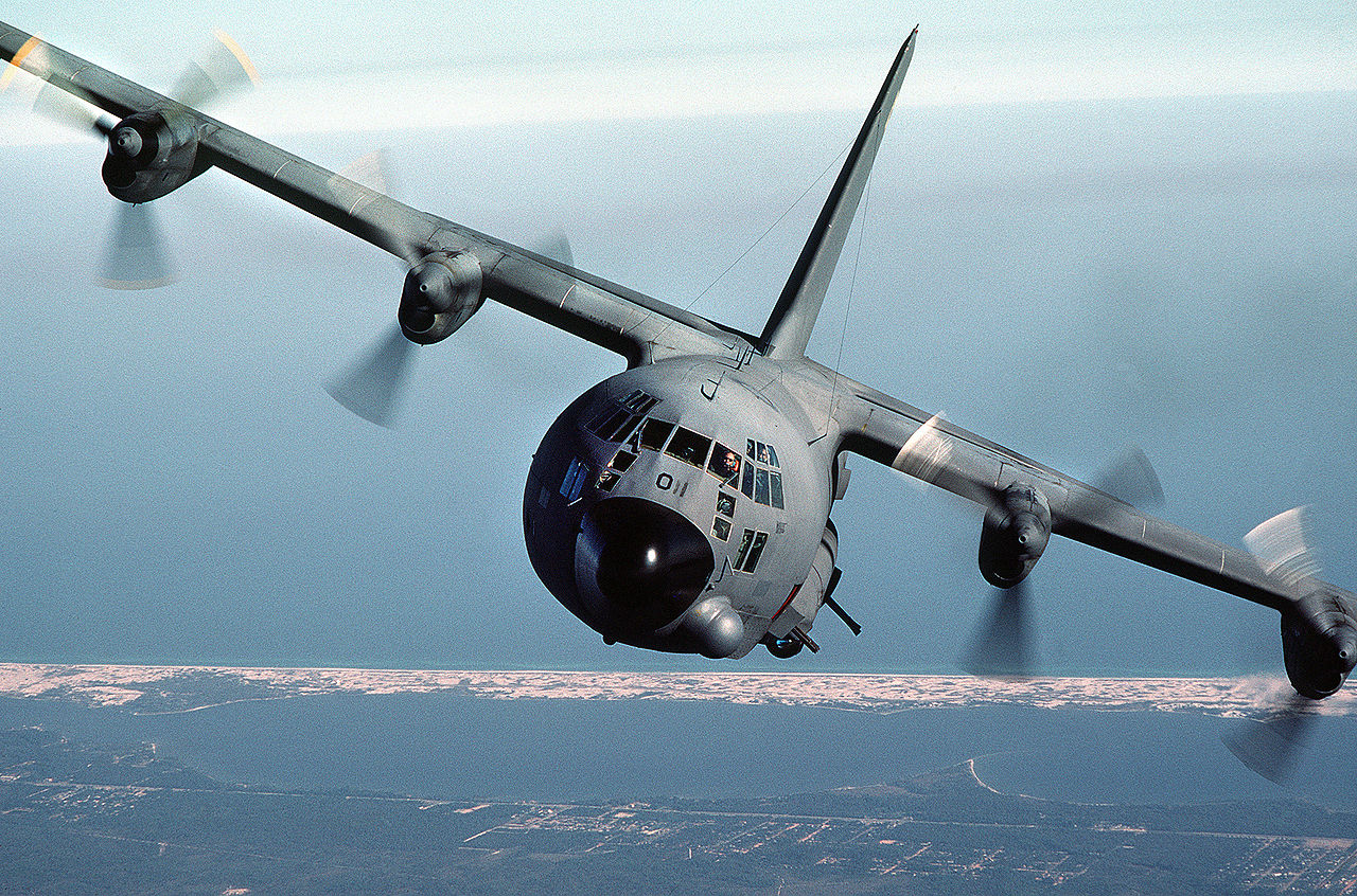 6 Fast Facts About the AC-130 Gunship - Star Spangled Flags